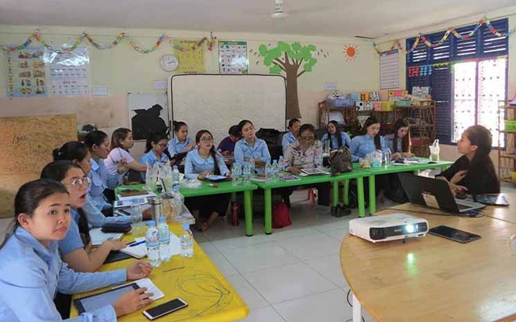 Rabbit School, une école pas comme les autres au Cambodge